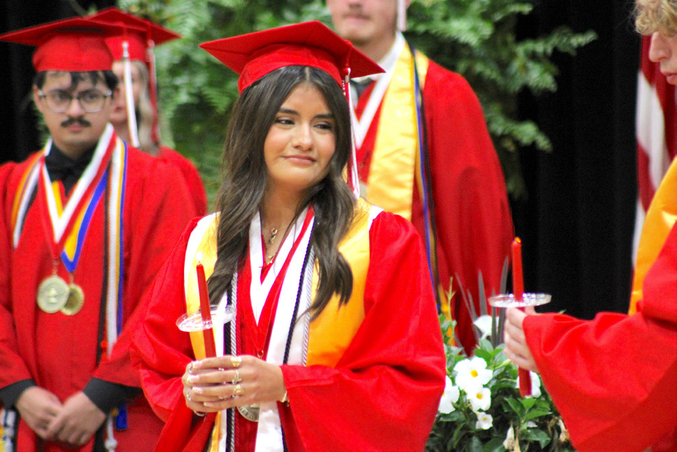 35 NH seniors receive diplomas | The Sulphur Springs News-Telegram